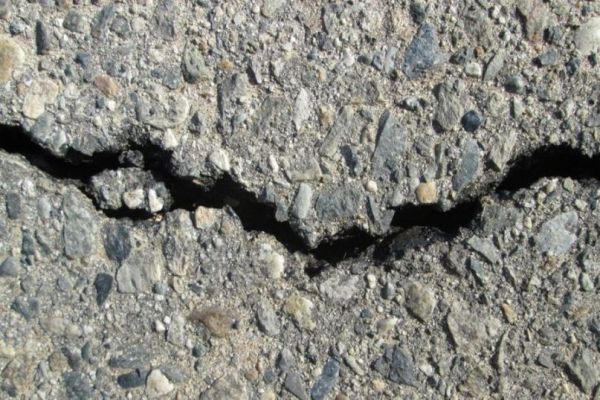 Riss: Spalte, Ritz, Sprung, Fuge, Bruchstelle, Spalt & Bruch